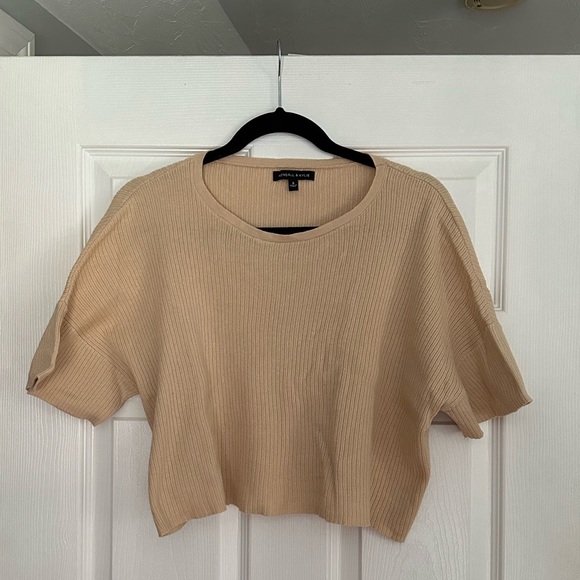 Kendall & Kylie | Tops | Kendall Kyle Ripped Yellow Croptop Short ...